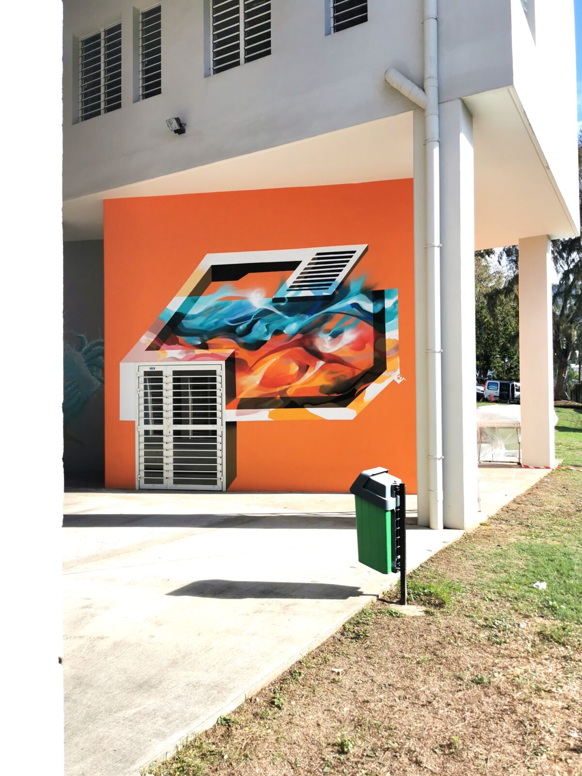 Sea meets lava Réunion graffiti - Nadib Bandi Graffiti mural